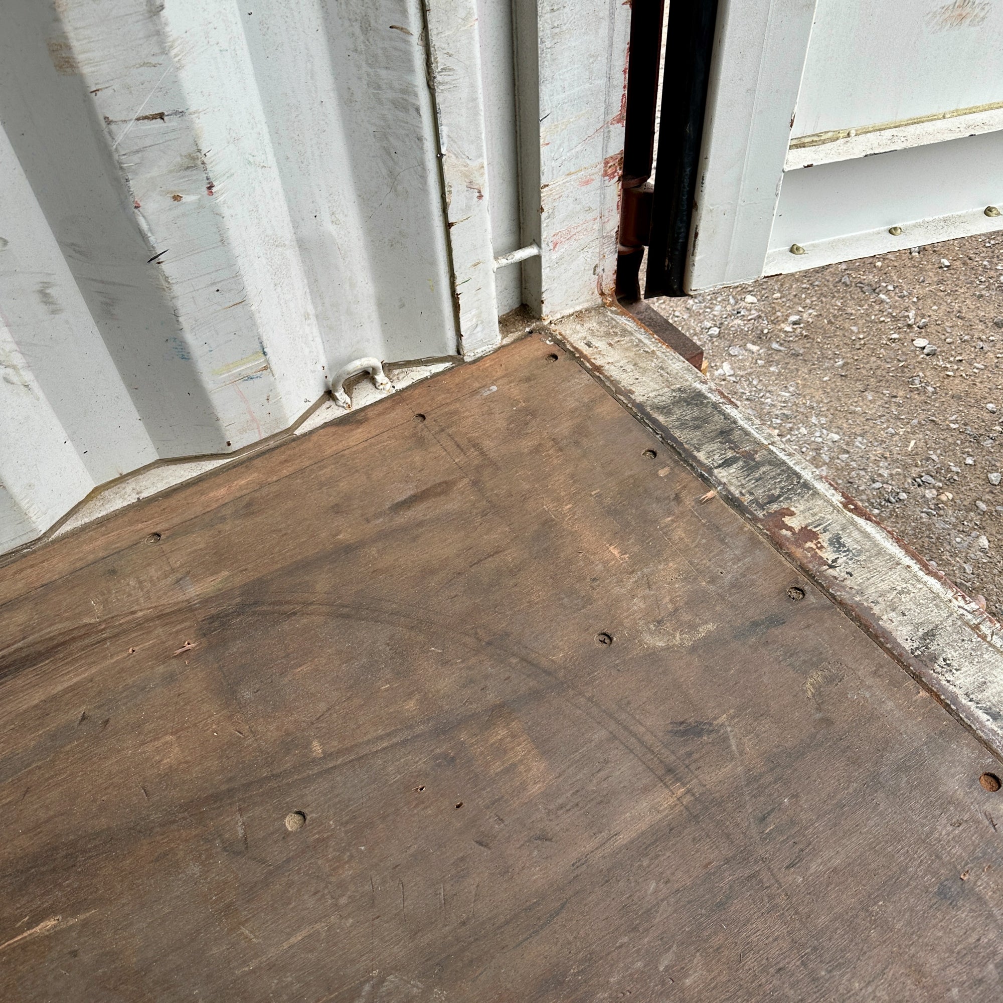 40' High Cube Premium Used Shipping Container – Cascade Container